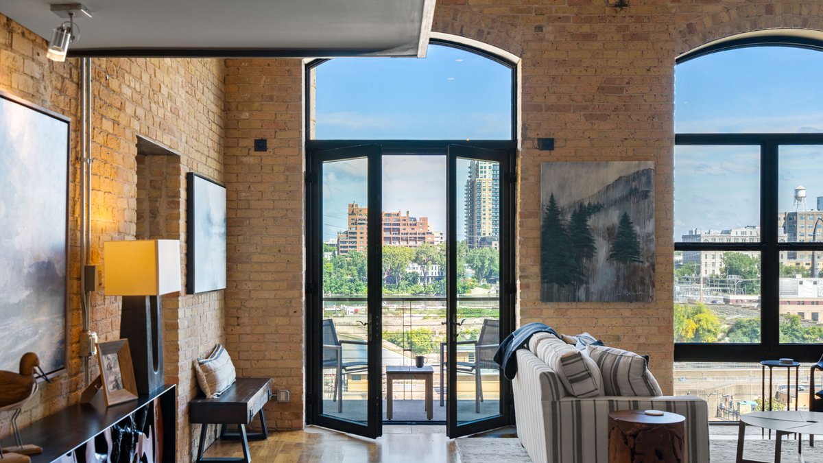 Ex-Vikings linebacker Eric Kendricks lists Mill District loft ...