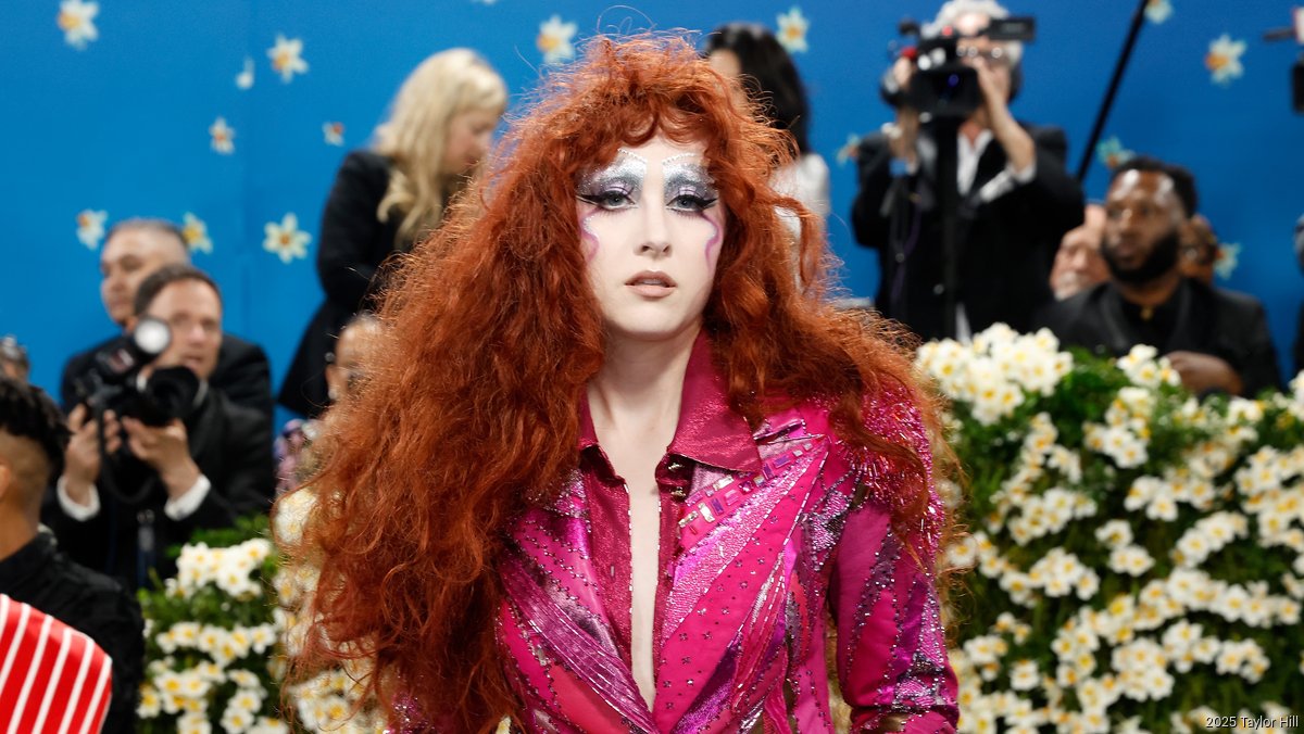 Singer Chappell Roan will bring 60,000 fans to WWI Museum lawn - Bizwomen