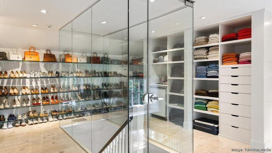 Bella and Gigi Hadid's mother Yolanda lists New Hope farm for $10.88M ...