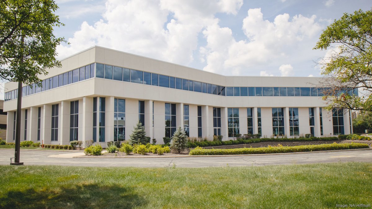 DesignPac signs long-term lease at Oak Brook building - Chicago ...
