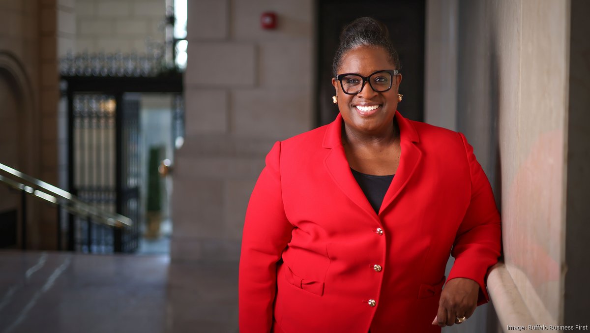 Catherine Roberts of the Resource Council of WNY wins a C-Level Award ...