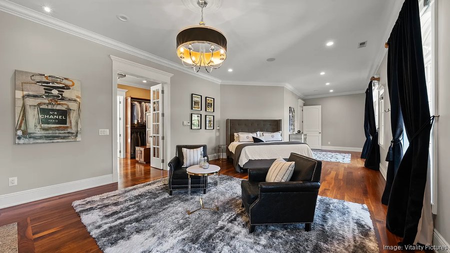 6-bedroom Delaware home with pool, secret rooms lists for $3.4M ...