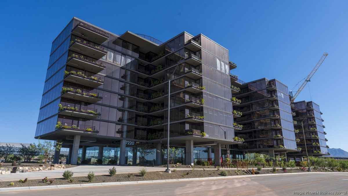 First residents move into $1B Optima McDowell Mountain - Phoenix ...