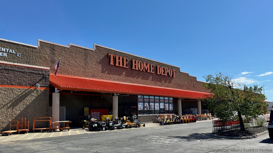 Pyramid Management sells portion of Crossgates Commons for $32M ...