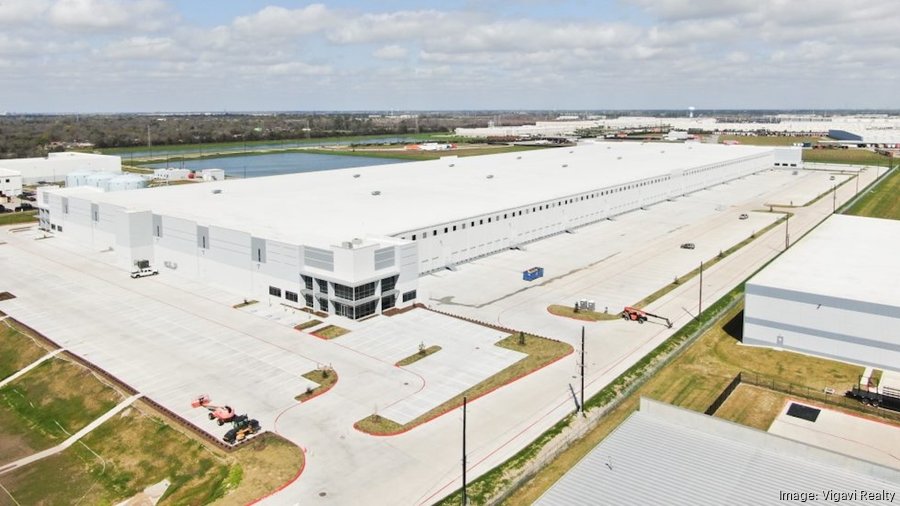 Panelmatic leases 728K-SF warehouse for new HQ in north Houston ...