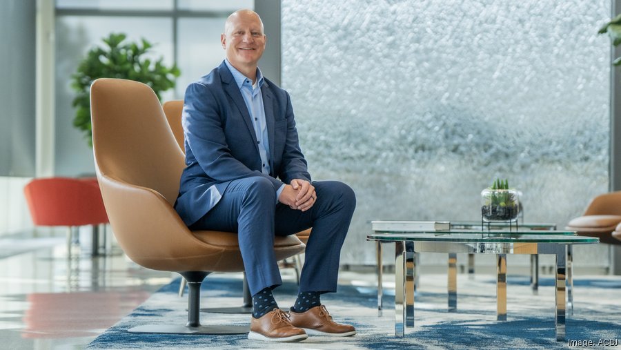 Landmark Credit Union CEO Timothy Mackay plans growth - Milwaukee ...