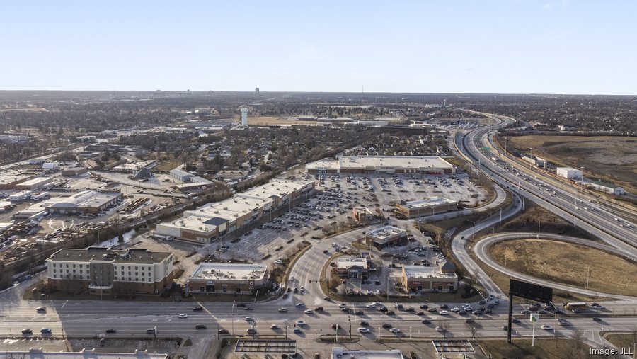 Hillside Town Center near O'Hare sold to Edgemark - Chicago Business ...