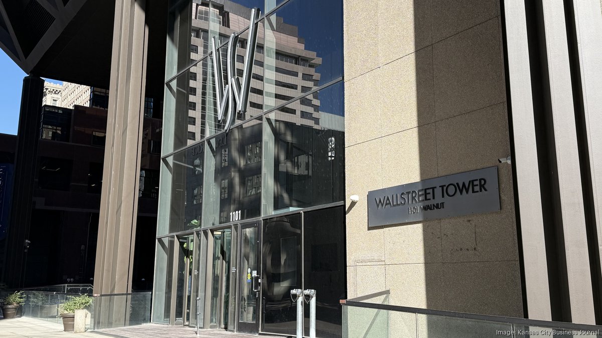 Lawsuit claims Wallstreet Tower fined residents for safety concerns ...