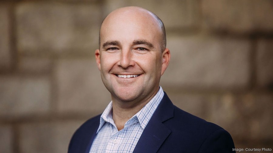 Pinnacle Advisory Group names Colella to replace founder Roginsky ...