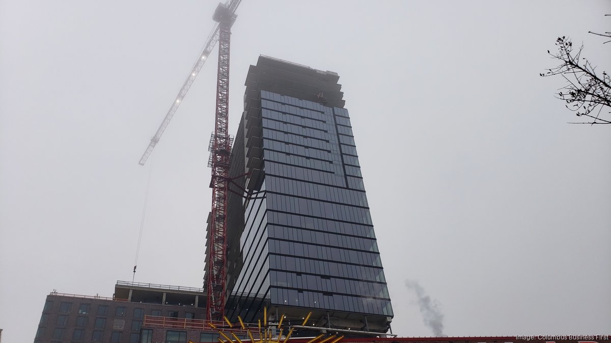 Rockbridge's 32-story Merchant Building tops out near North Market ...