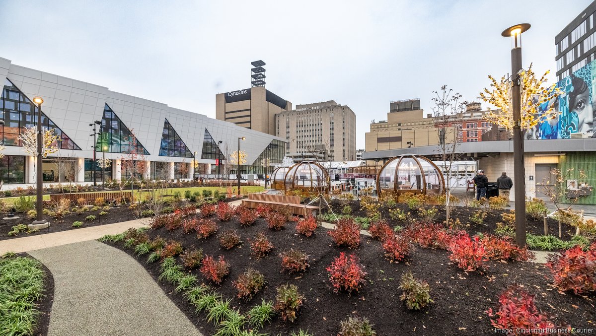Duke Energy Convention Center plaza opens with ice rink - Cincinnati ...