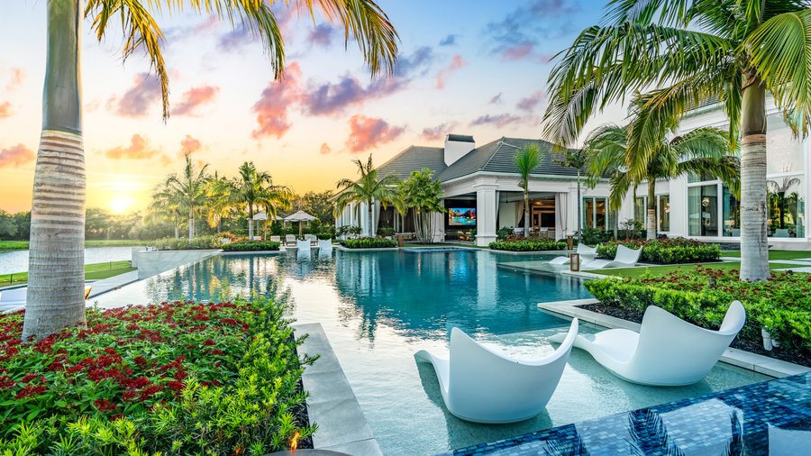 Daniel Dagesse and Elaine Dagesse of DCD Automotive sell Delray Beach ...