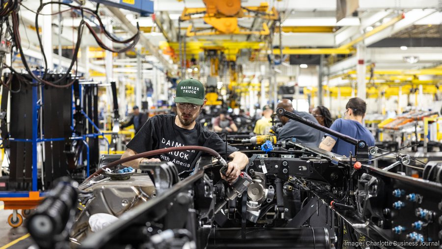 Daimler Truck North America builds on manufacturing roots here ...