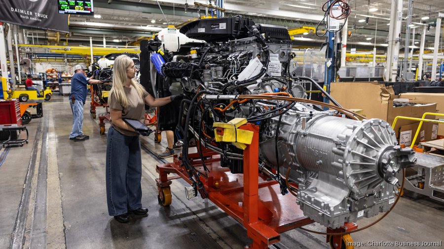 Daimler Truck North America builds on manufacturing roots here ...