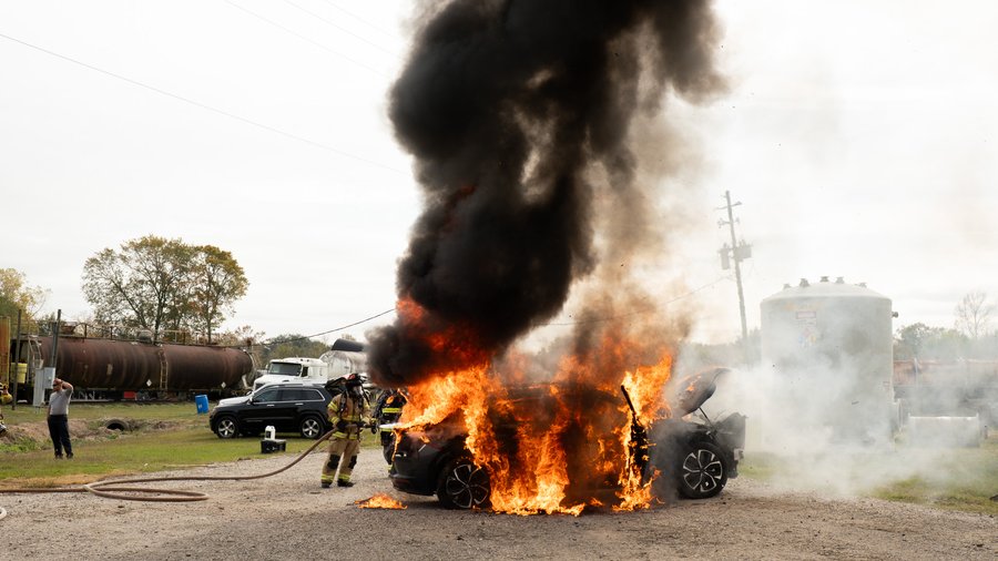 Improving lithium-ion battery fire response with full circle lithium ...