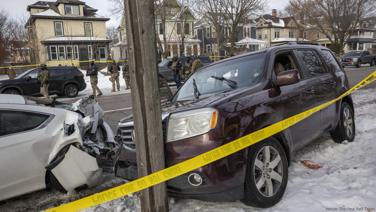 ICE officers fatally shoot woman as feds ramp up presence in Mpls ...