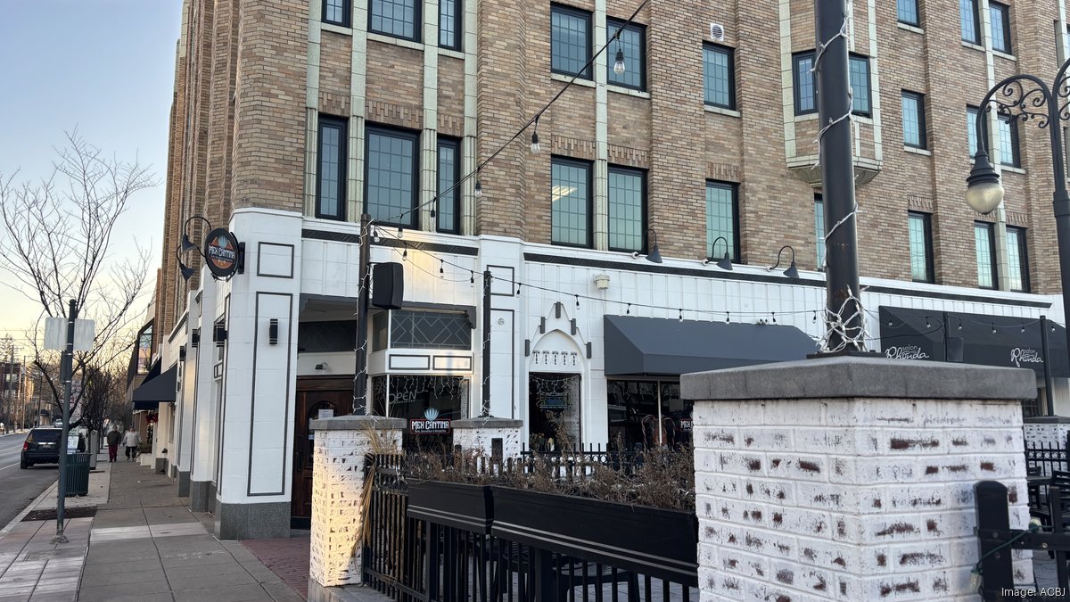 MexCantina closes Hyde Park location after less than 2 years ...