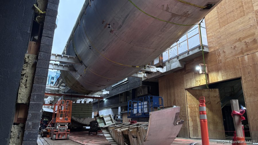 Boeing 747 fuselage installed at Seattle's WB1200 development - Puget ...