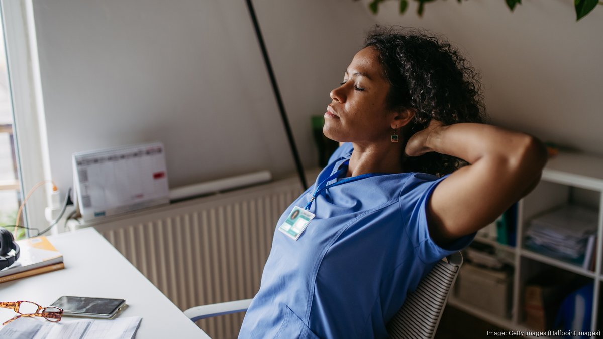 Working mothers aren't losing ambition, they're burning out - Bizwomen