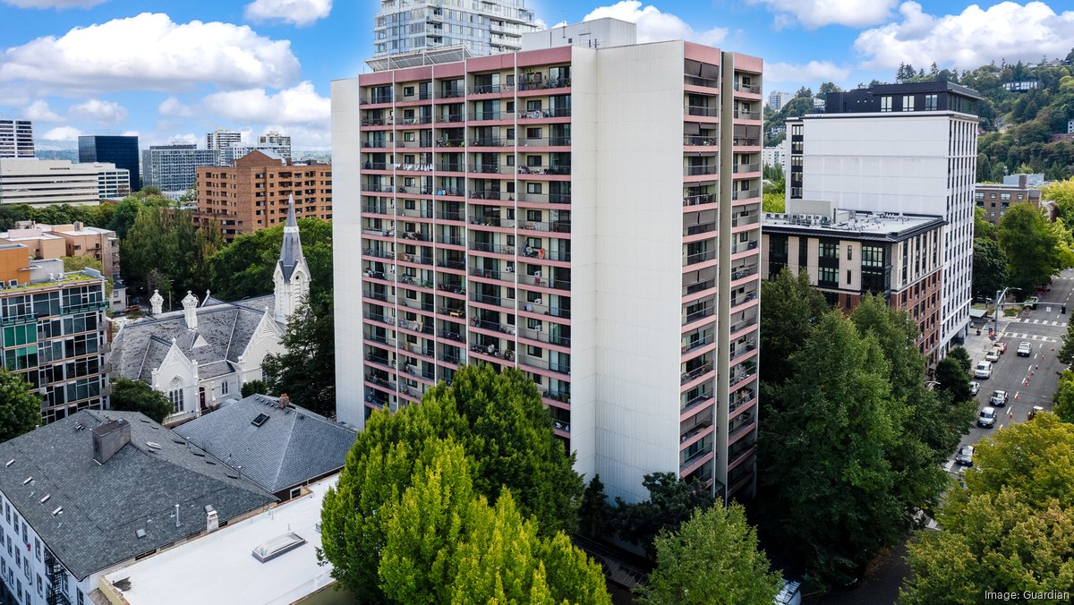 Guardian partnership acquires Rose Schnitzer Tower - Portland Business ...