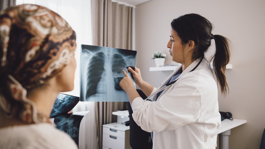 New study finds more comfortable option for guiding breast cancer ...