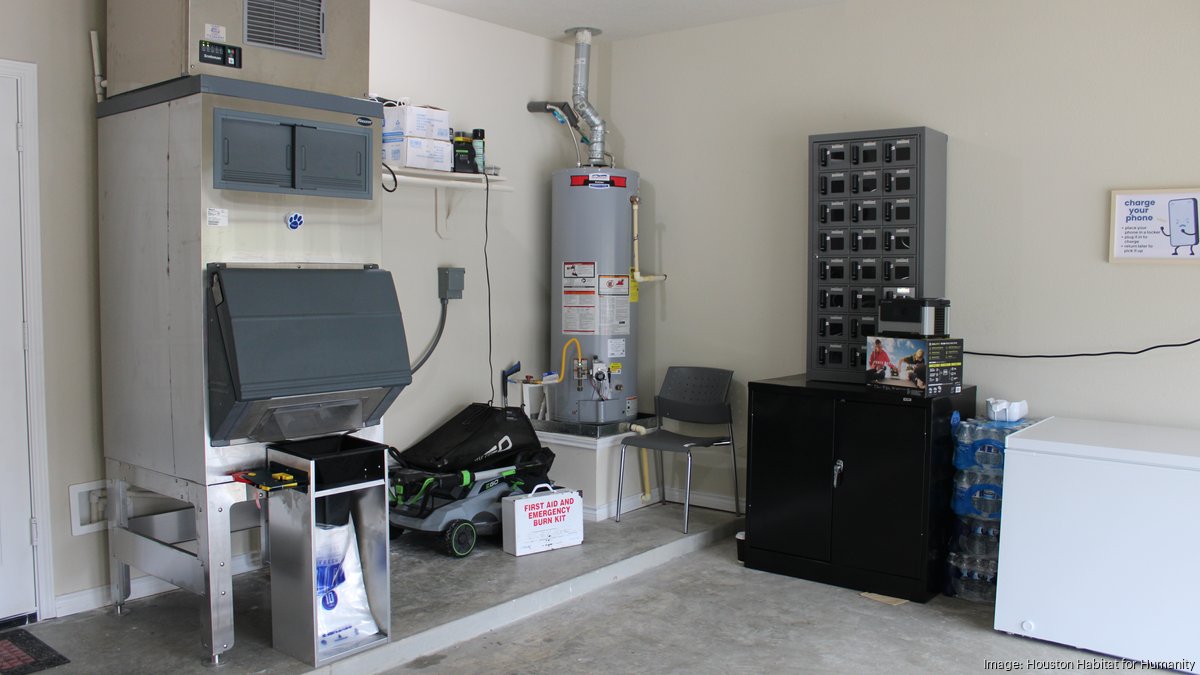 Houston Habitat for Humanity opens Robins Landing resiliency hub ...