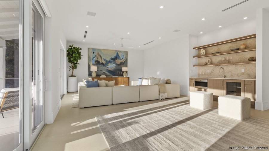 Carlos Hank Gonzalez from billionaire Mexican family buys Wellington ...