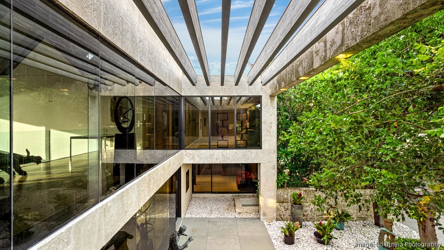 Robert Fessler sells Manalapan home to John Barry and Daria Barry of ...