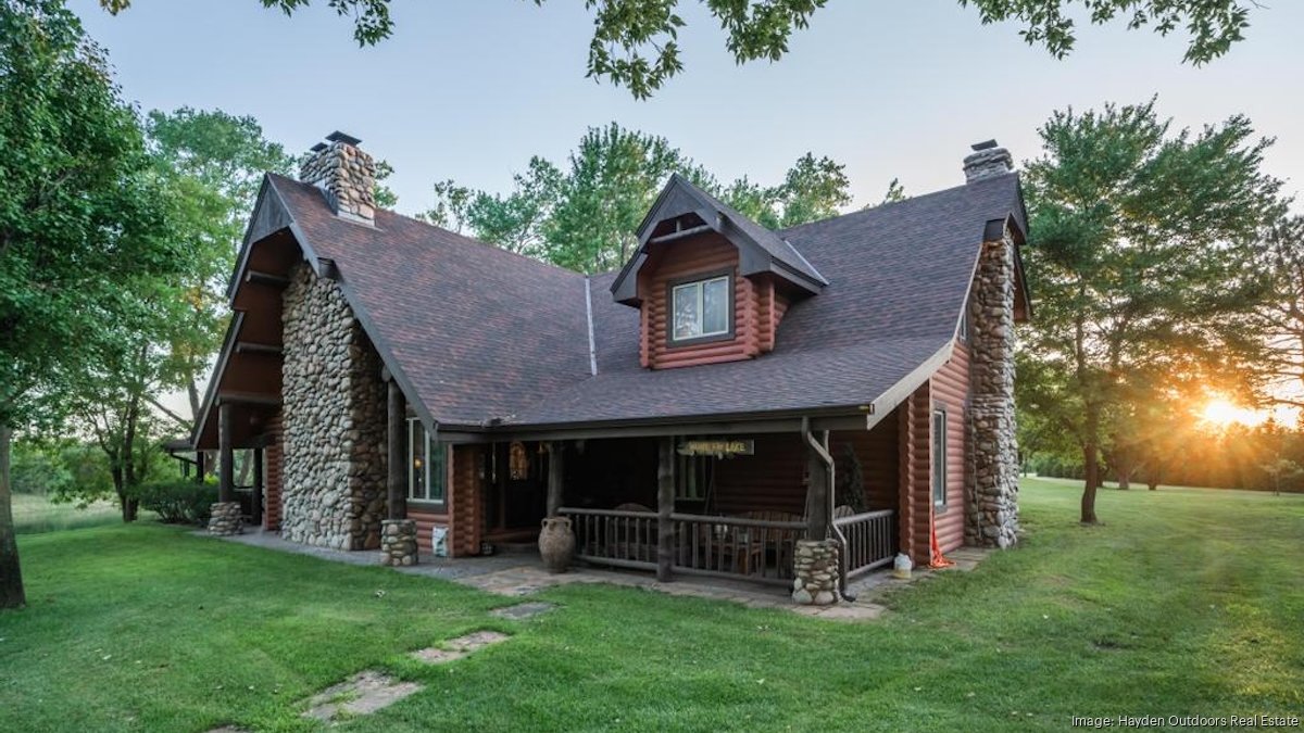 Burrton cabin retreat with 8-acre lake hits market for $2.9M - Wichita ...
