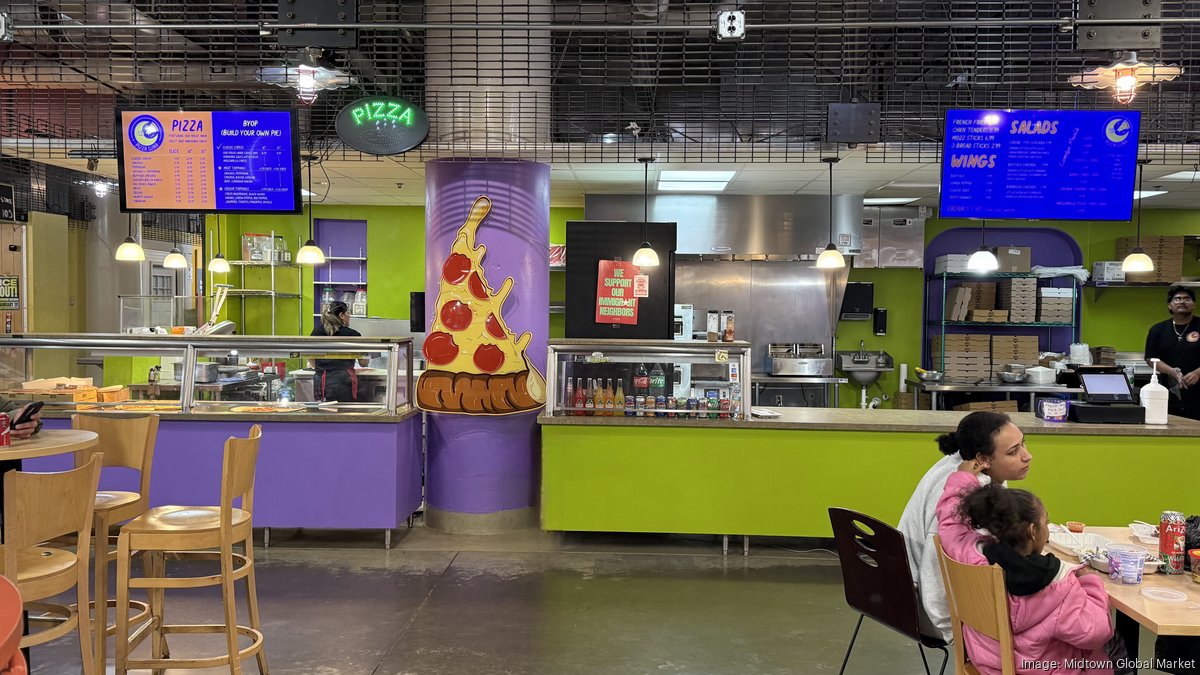 Pizza Luna opening at Midtown Global Market on Lake Street ...
