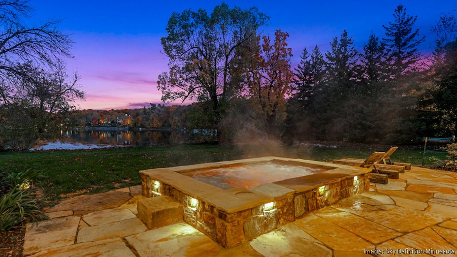 Lake Minnetonka home lists for $4.195 million on Palmer Pointe ...