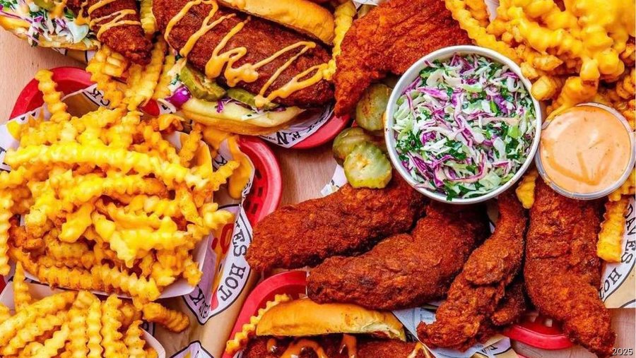 Dave's Hot Chicken replaces Pollo Tropical at River City Marketplace ...
