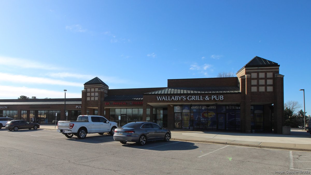Copaken Brooks buys Kansas Commerce Center in Lenexa - Kansas City ...