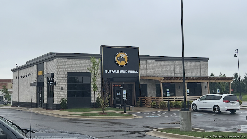 Buffalo Wild Wings building in Grove City sells for $5.35M - Columbus ...