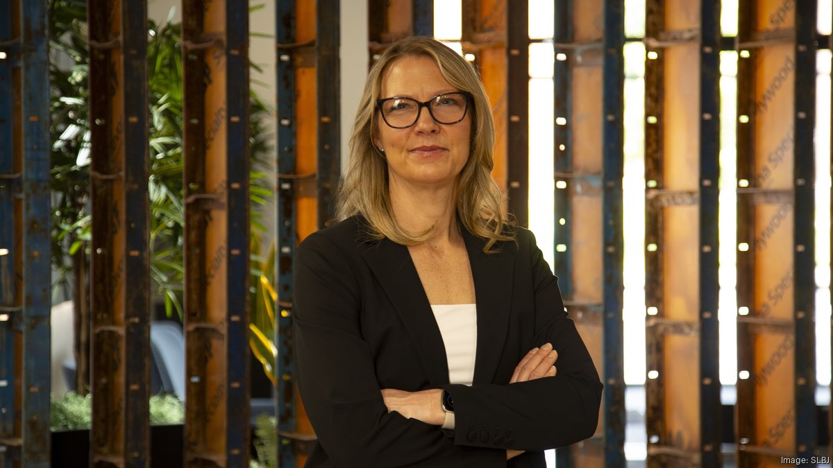 Angie Lovatto builds HR department at KCI Construction - St. Louis ...