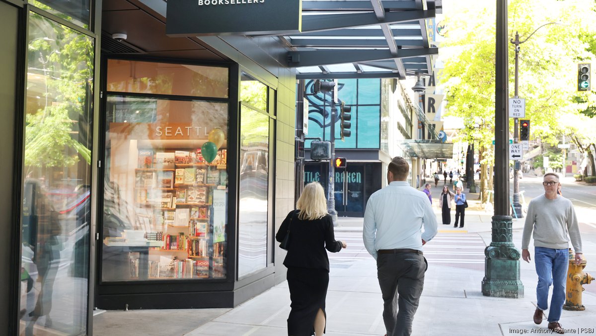 Downtown Seattle visitor traffic jumps in April - Puget Sound Business ...