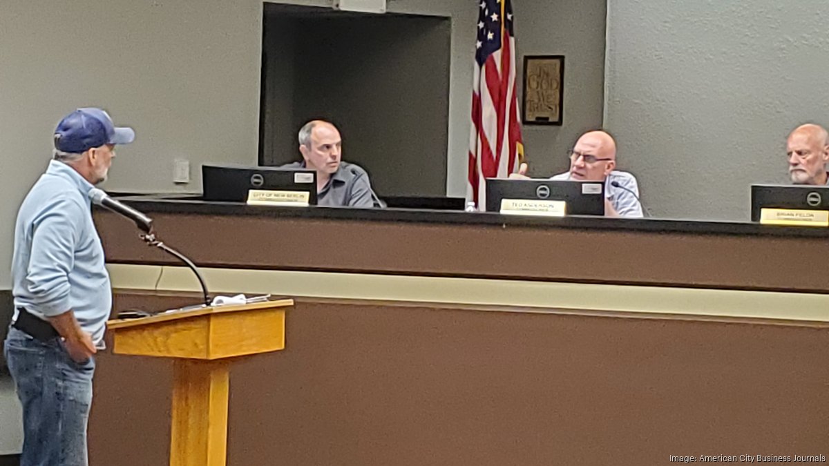 New Berlin residents oppose Rockwell Automation plant - Milwaukee ...