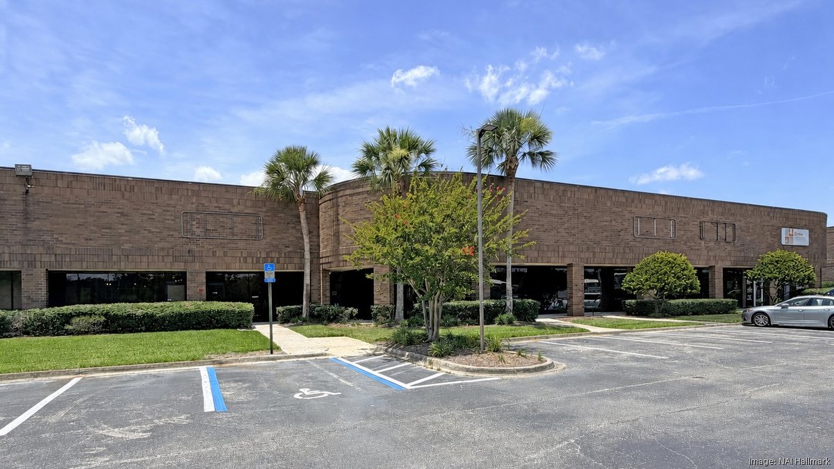 The Salon Center will lease space at Intestate South Commerce Center ...
