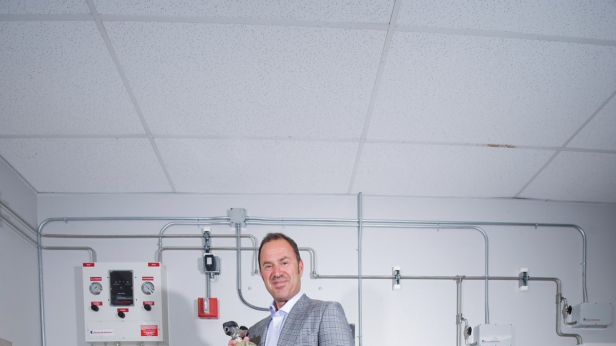 Rescue Air’s refill stations help firefighters battle blazes in ...