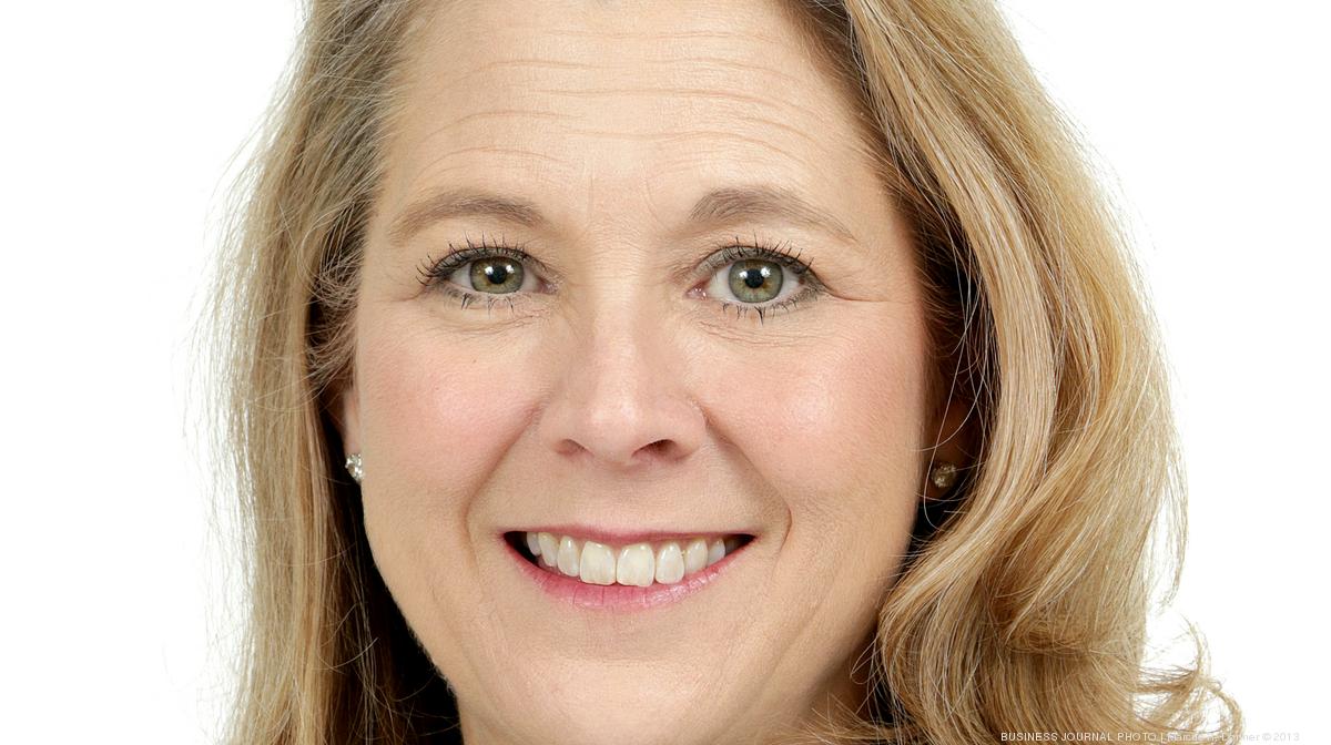 Elizabeth Lund named Boeing supply chain leader - Puget Sound Business ...