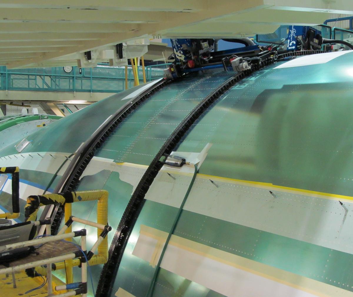 Boeing planning for more robots for 777X production - Puget Sound ...