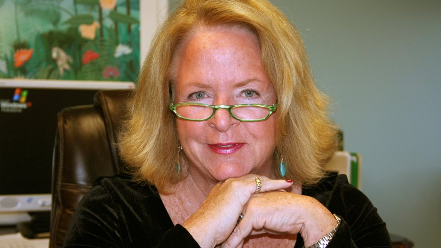 Soft Surroundings announces markets for new stores - St. Louis Business ...