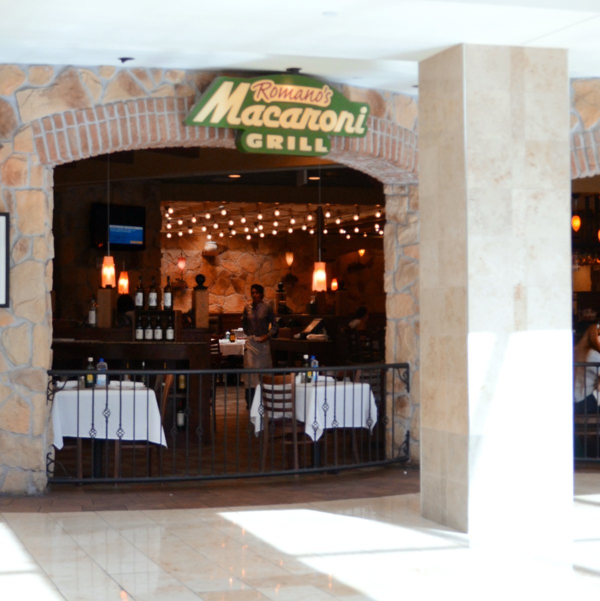 Macaroni Grill Logo New Restaurant To Take Macaroni Grill Space In