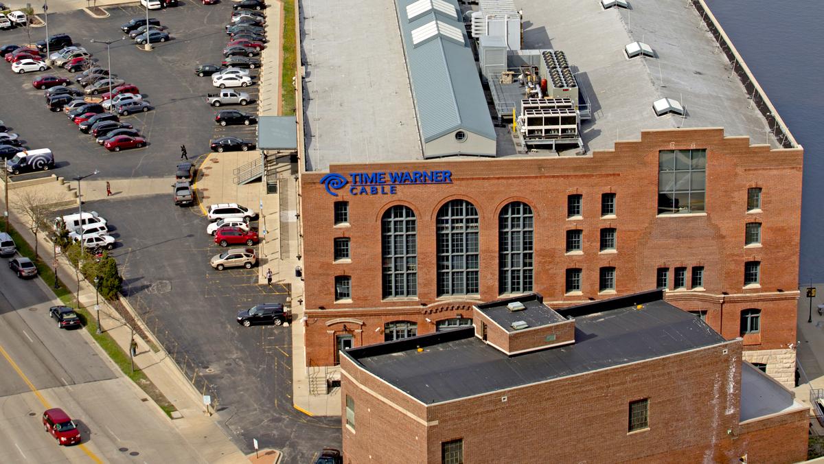 Charter buying Time Warner Cable systems in Milwaukee, Green Bay from ...