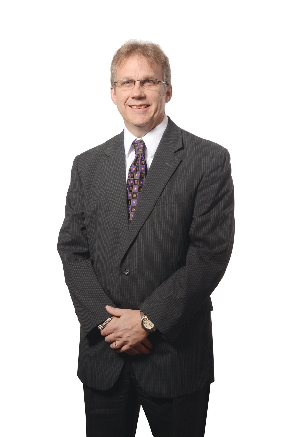 2013 CFO of the Year: Neil Lee - Minneapolis / St. Paul Business Journal