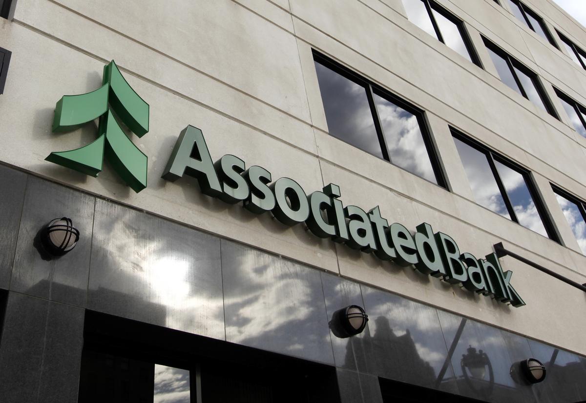 Associated Bank ranks high in small business banking study - Milwaukee ...
