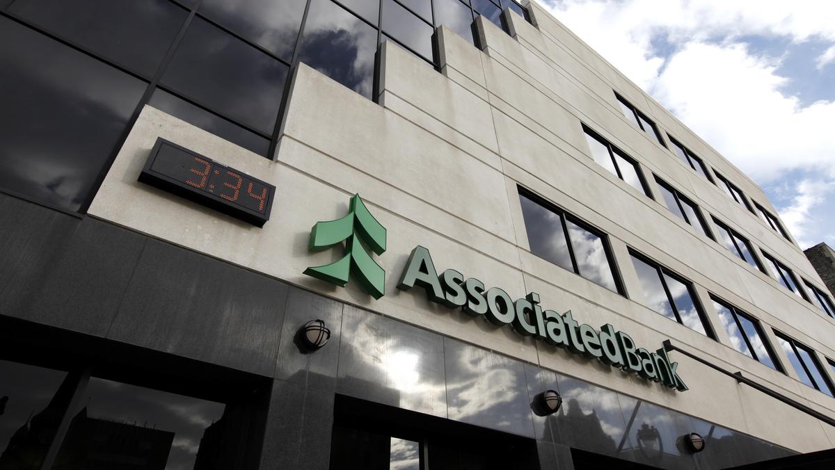 Associated Banc-Corp authorizes issuing $500 million in common stock ...