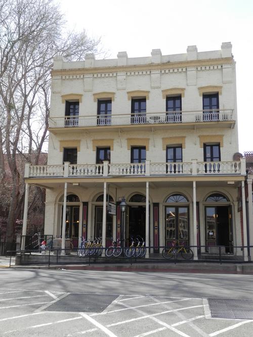 Old Sac building changes hands - Sacramento Business Journal