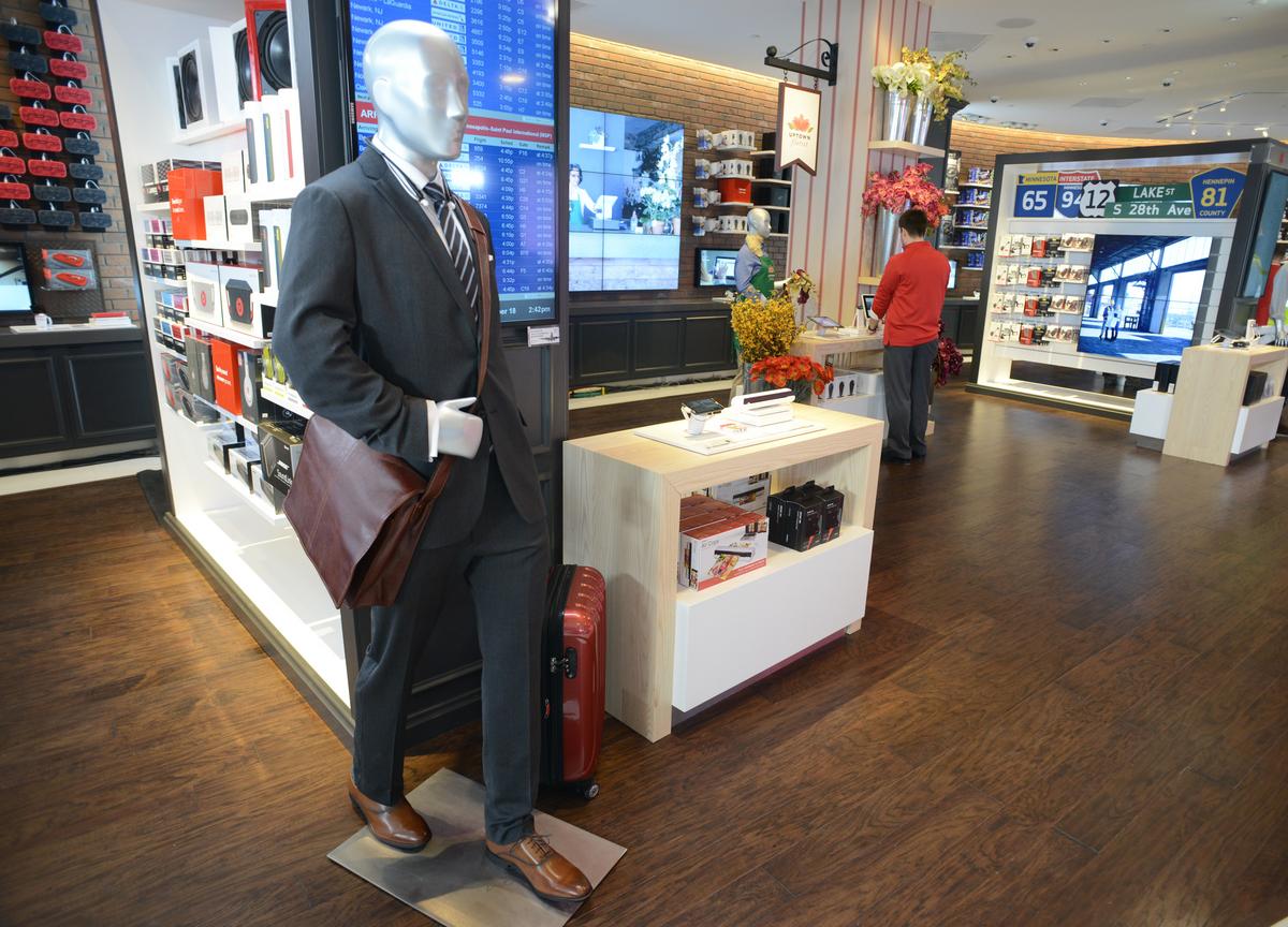 Verizon debuts megastore at Mall of America - Minneapolis / St. Paul ...