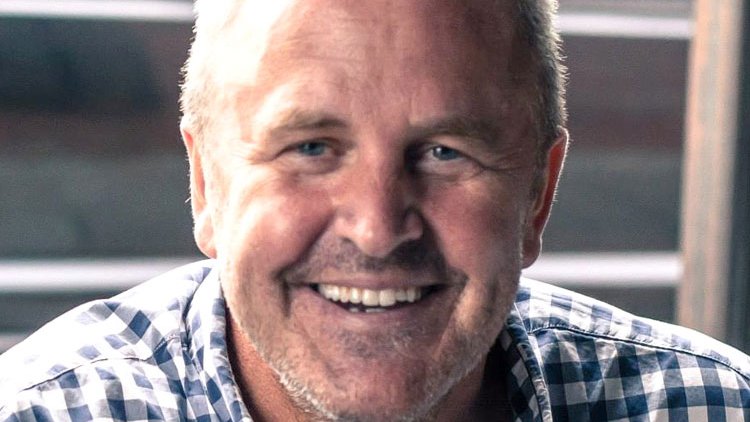Kenneth Hepburn's Instagram, Twitter & Facebook on IDCrawl